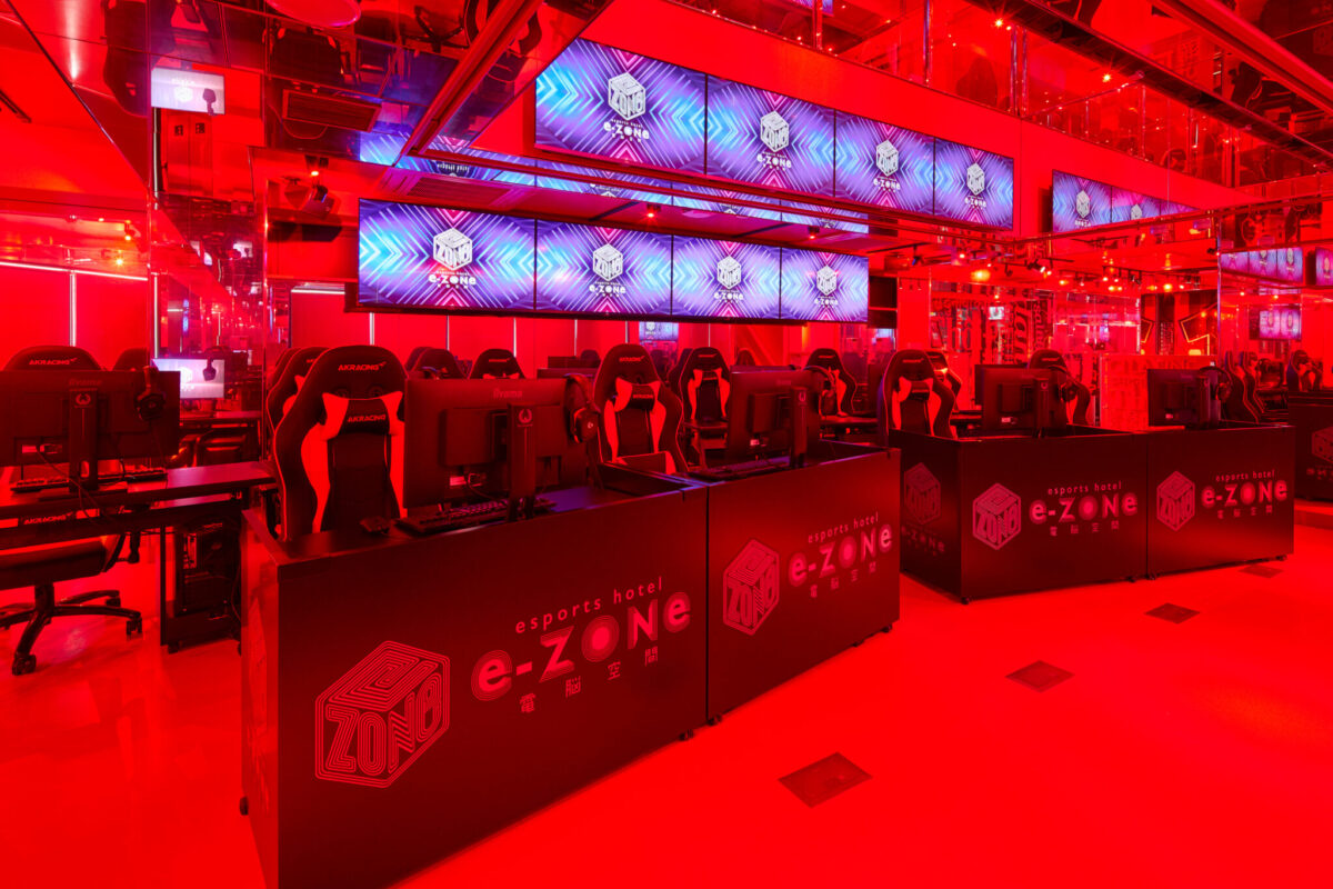 esports hotel e-ZONe -電脳空間- | 設計デザイン | 株式会社東京オデッセイ 一級建築士事務所